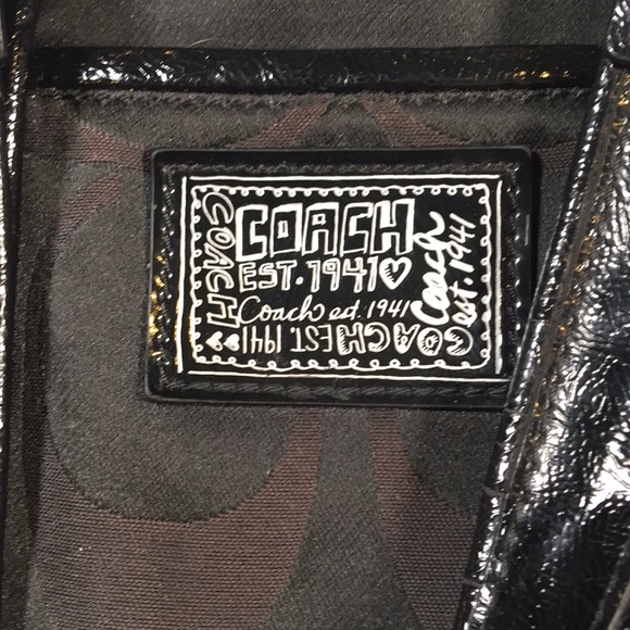 Coach | Bags | Coach Daisy Signature Pocket Shopper Shoulder Bag | Poshmark